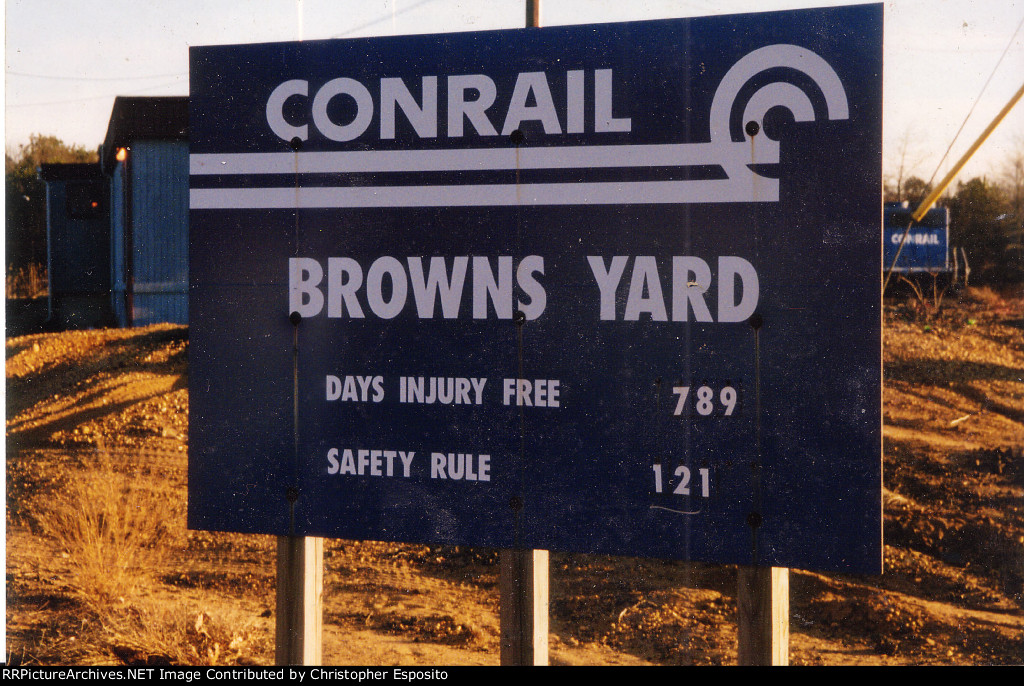 Conrail Sign at Browns Yard